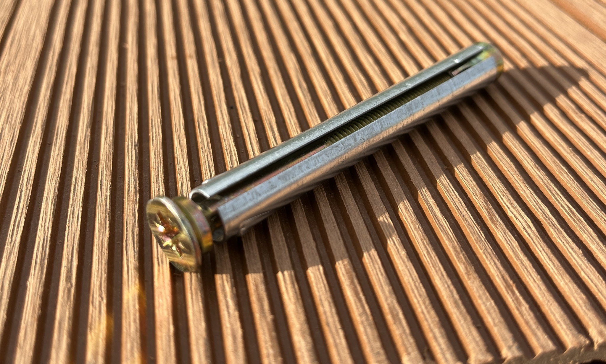 Expansion Screw Pack of 10 Composite Decking - Steam & Moorland Garden ...